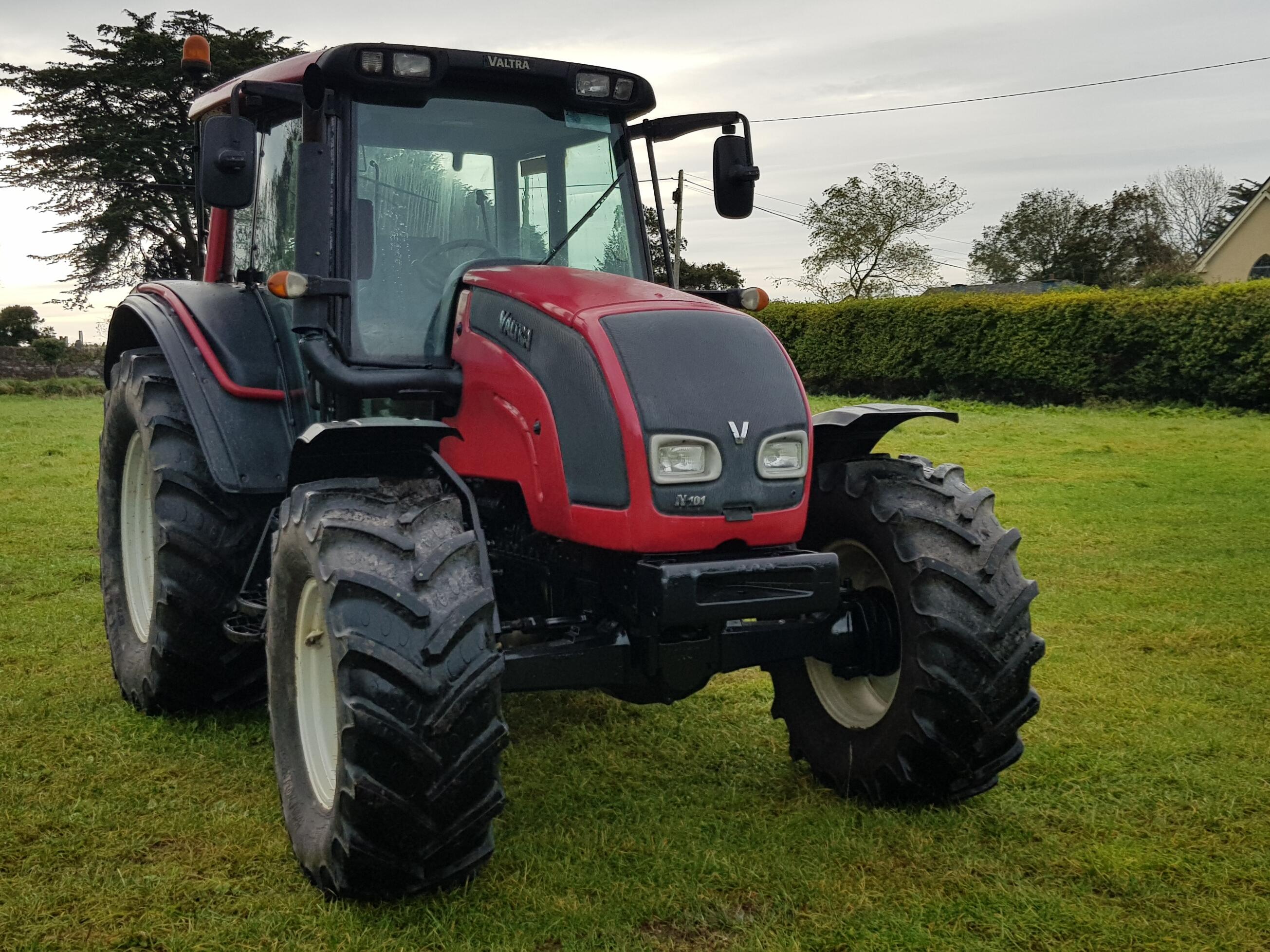 Quality Used Tractors for sale Cork Ireland | Valtra | New Holland