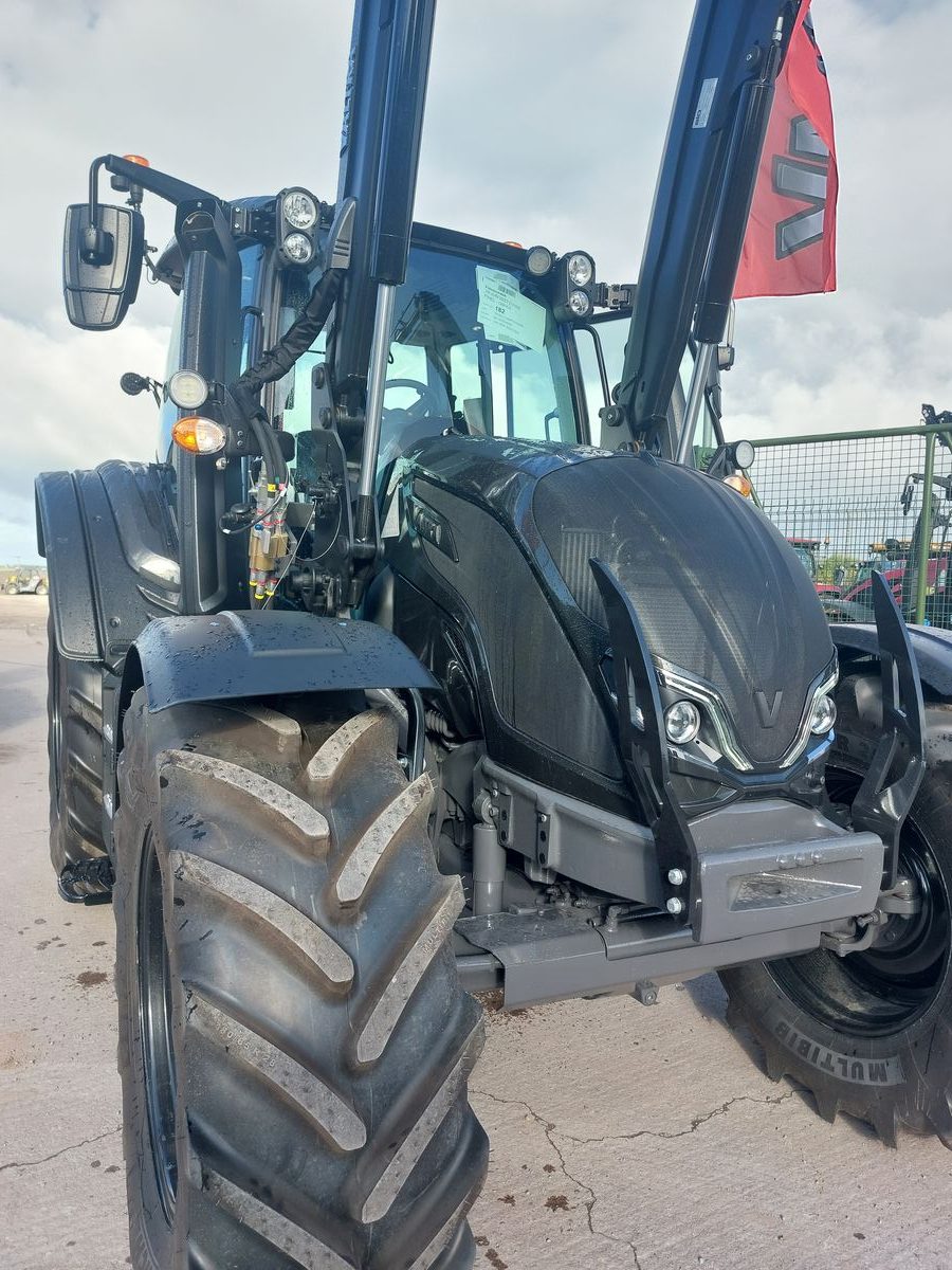 N1752 - Paudy Buckley Tractors